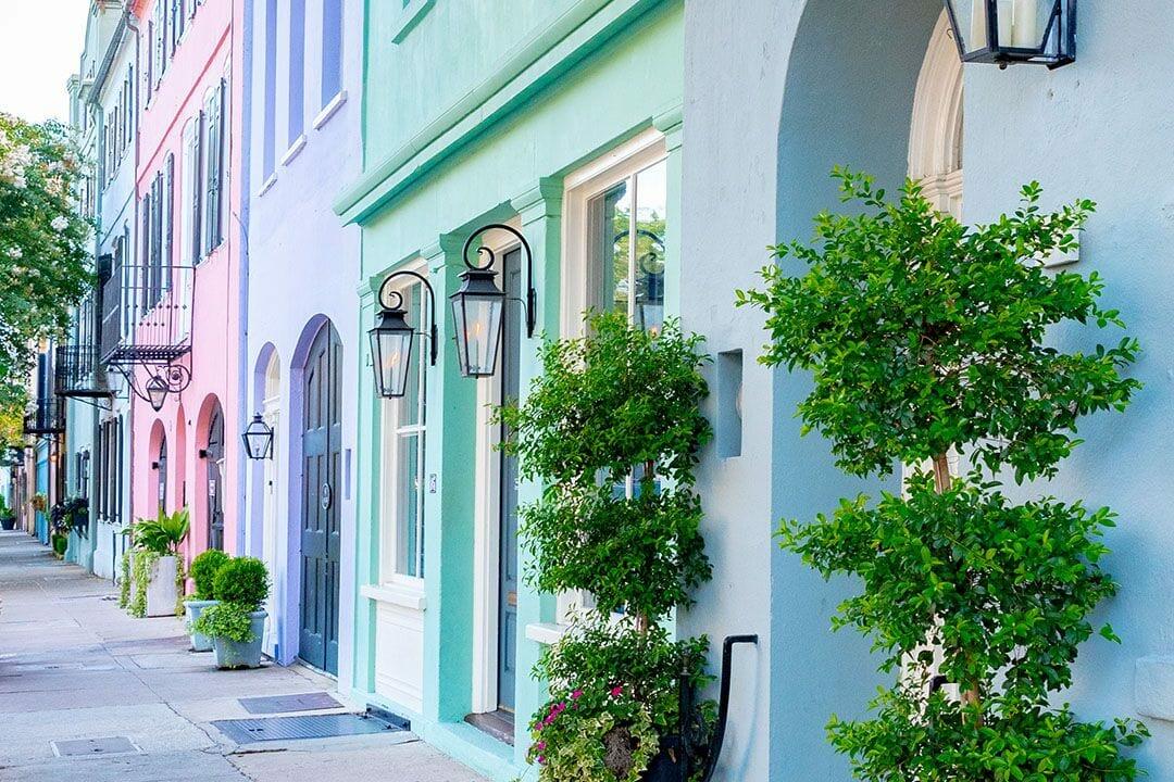 Discover Charlestons Iconic Rainbow Row |Old South Carriage